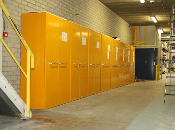 Hiltra, manufacturer of safety cabinets - Hiltra